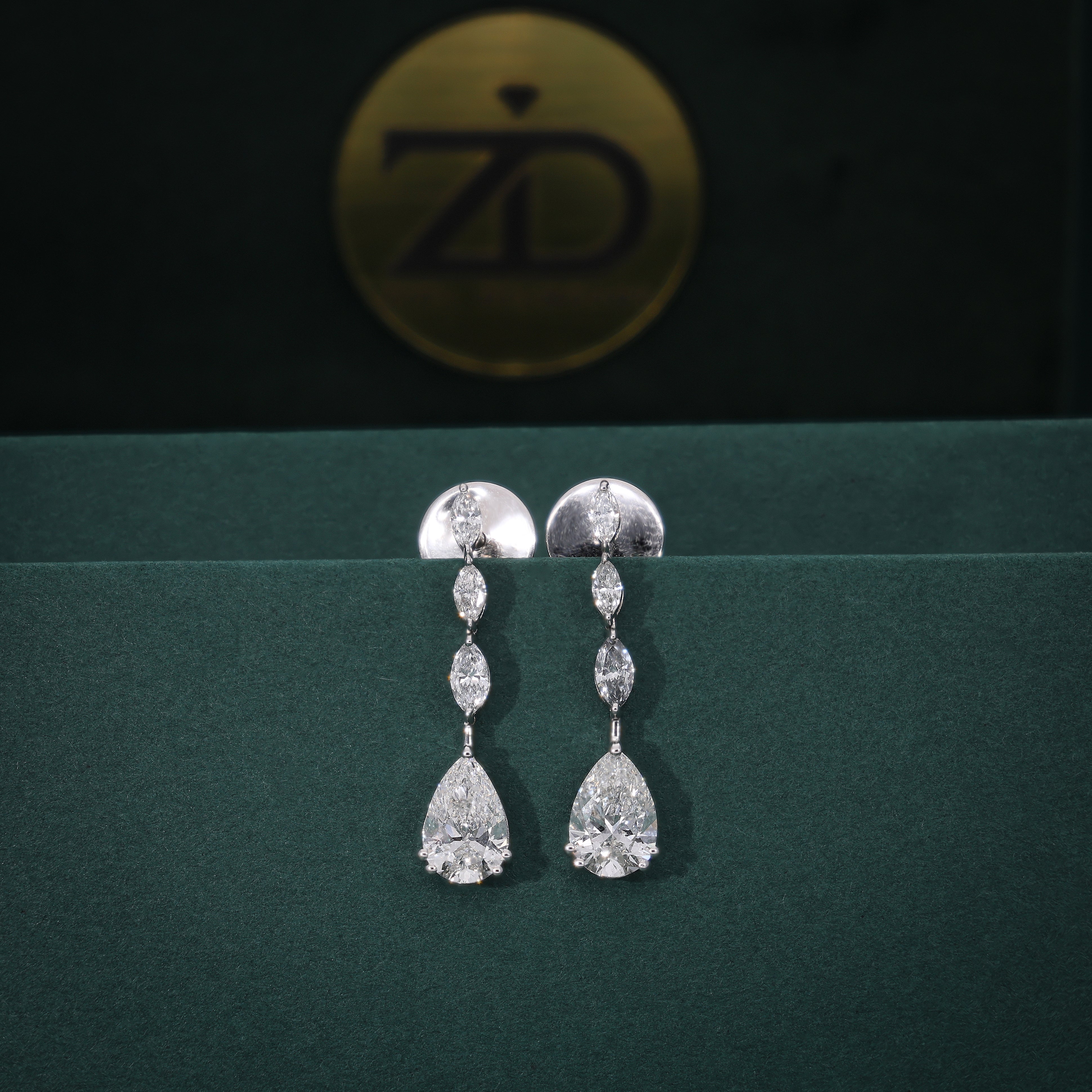Aurora White Earrings – Zita Diamonds